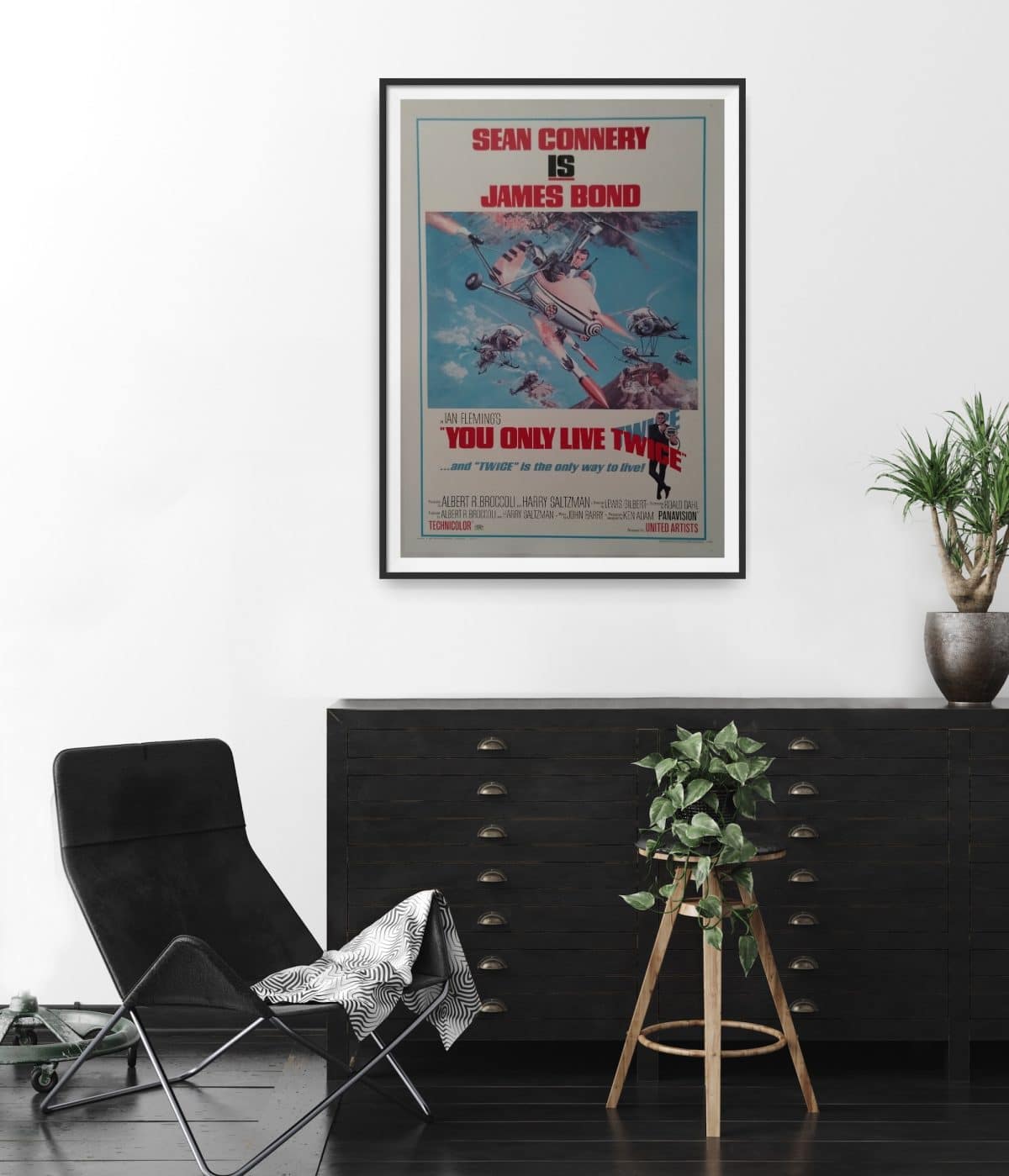 You Only Live Twice (1967) One Sheet Style B Poster (Linenbacked ...